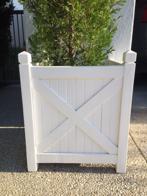 White Hampton Planter Box (large) - Things To Love